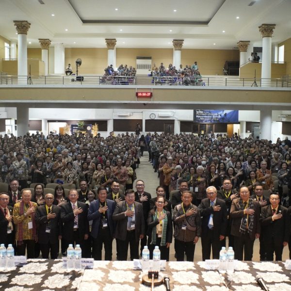 Materi Bahan Komsel - Badan Pengurus Pusat Gereja Bethel Indonesia